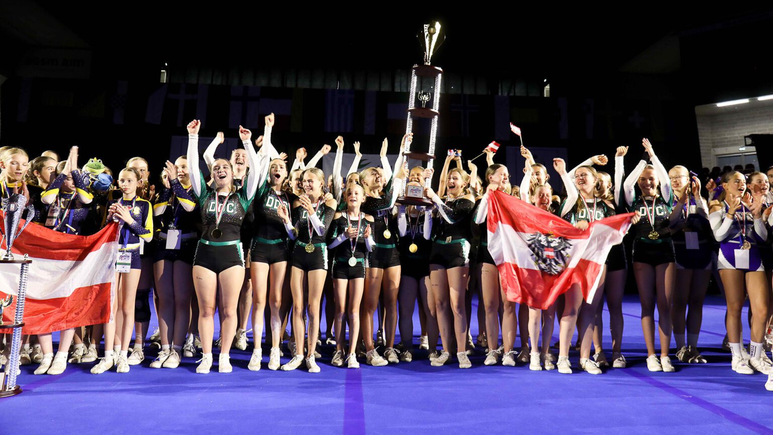 Europameisterlich! Gold & Silber für Cheerleaderinnen - Sport Austria ...